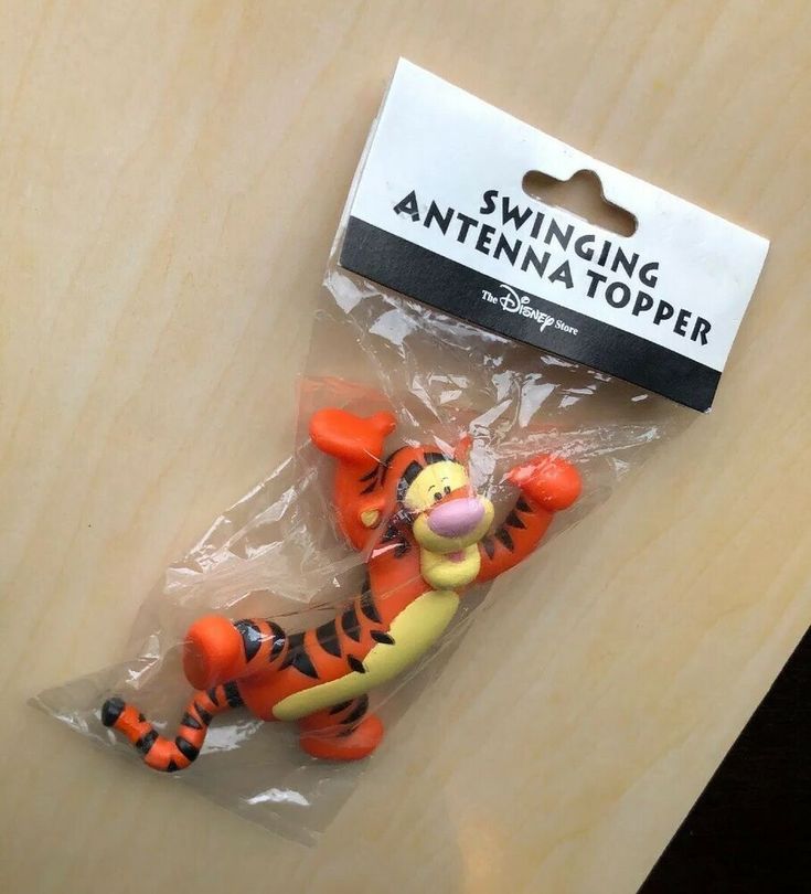 *Last one* NIP Collectible Disney Swinging Tigger Antenna Topper ...